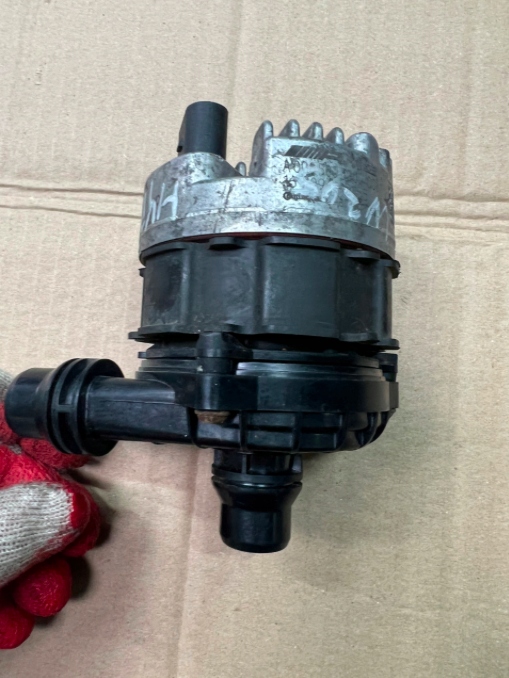 Pompa wody, pompka Mercedes W222, W213, W205 - 13420217489 - oficjalne ...