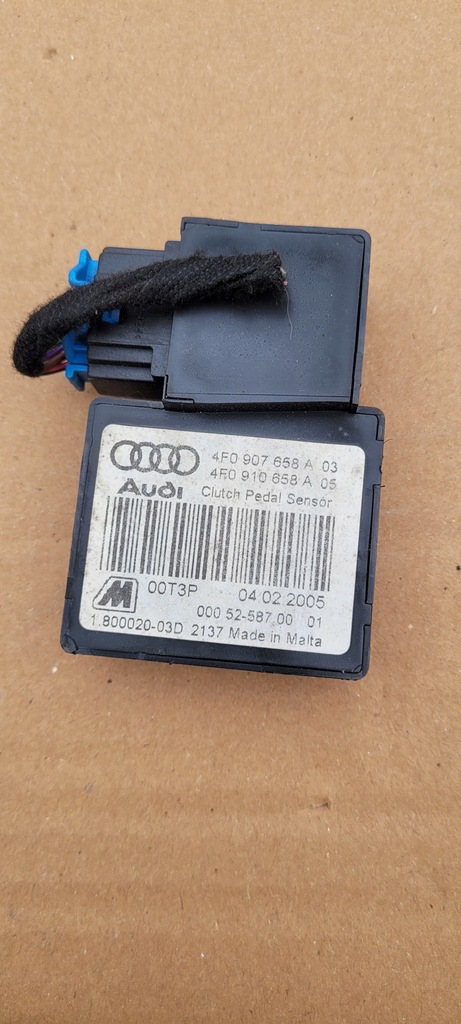 A6 C6 CZUJNIK SENSOR PEDAŁÓW 4F0907658A - 12621476086 - oficjalne ...