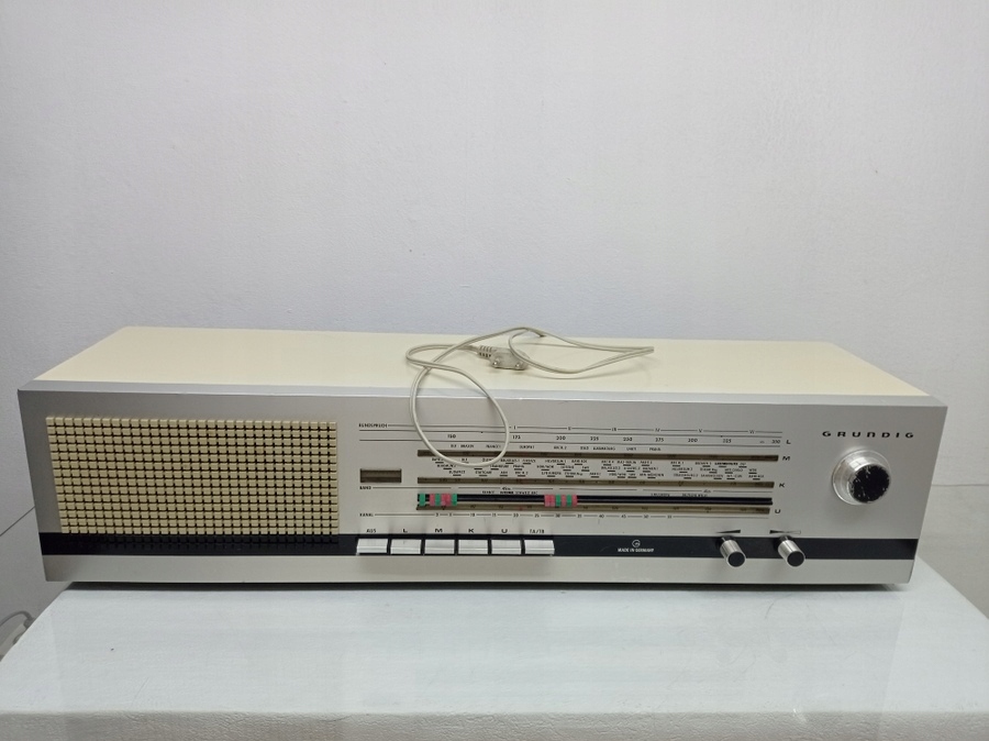 RADIO GRUNDIG RF 2150 - 12678054758 - oficjalne archiwum Allegro