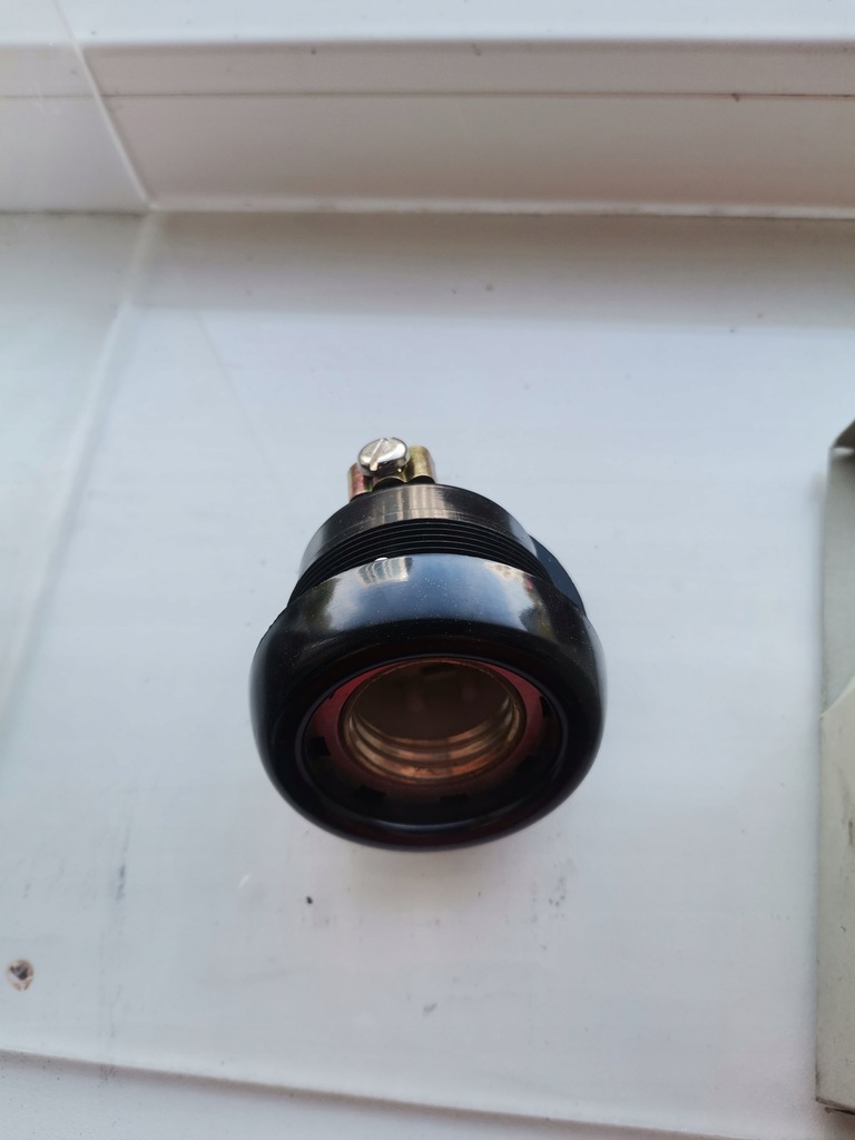 Gniazdo bezpiecznikowe 63A 660V DIN 49 339 DIII EFEN - 34 szt ...