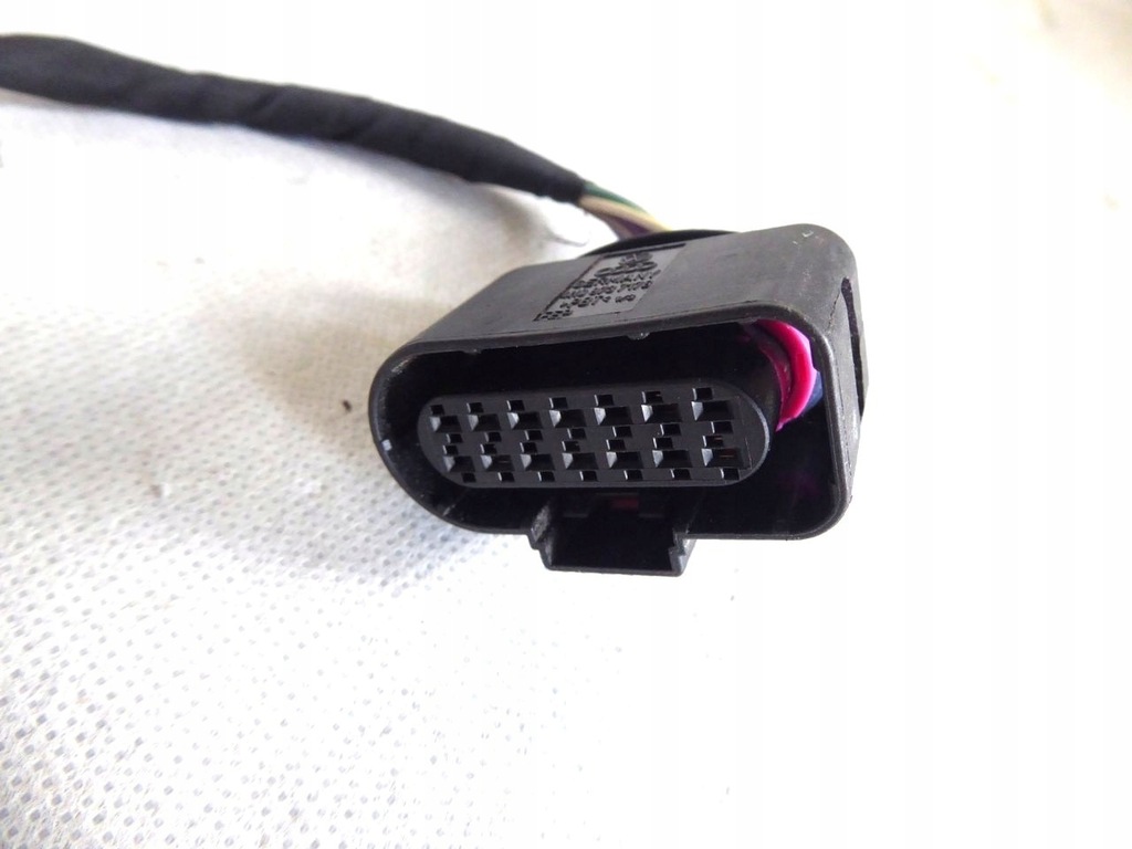 KOSTKA ELEKTRYCZNA WTYCZKA VW AUDI 4H0973717B - 8098256842 - oficjalne ...