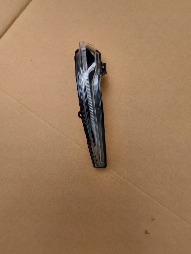 MERCEDES W447 PRAWY KIERUNKOWSKAZ 0999064601 - 11879876596 - oficjalne ...