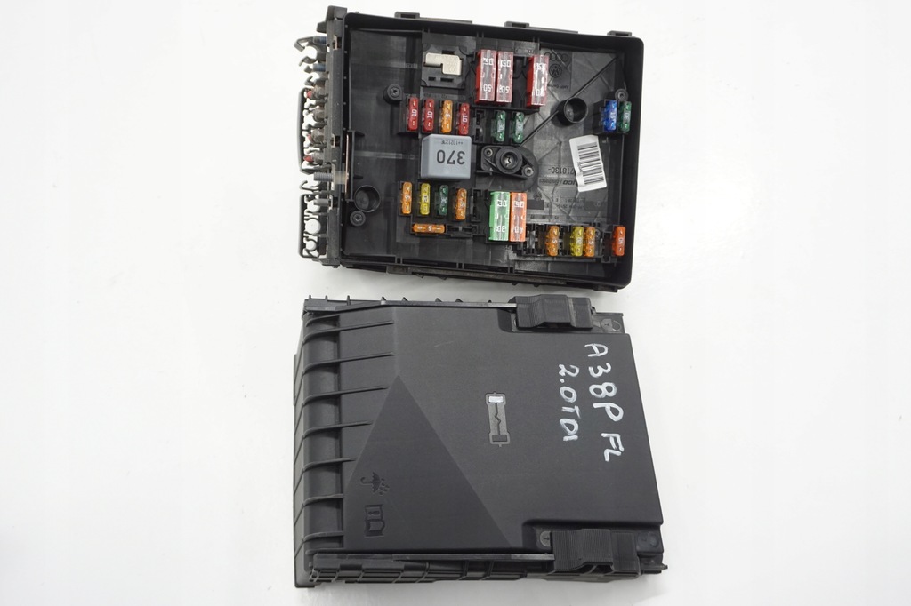 AUDI A3 8P LIFT SKRZYNKA BEZPIECZNIKÓW 2.0TDI 1K0937125D - 15078975509 ...