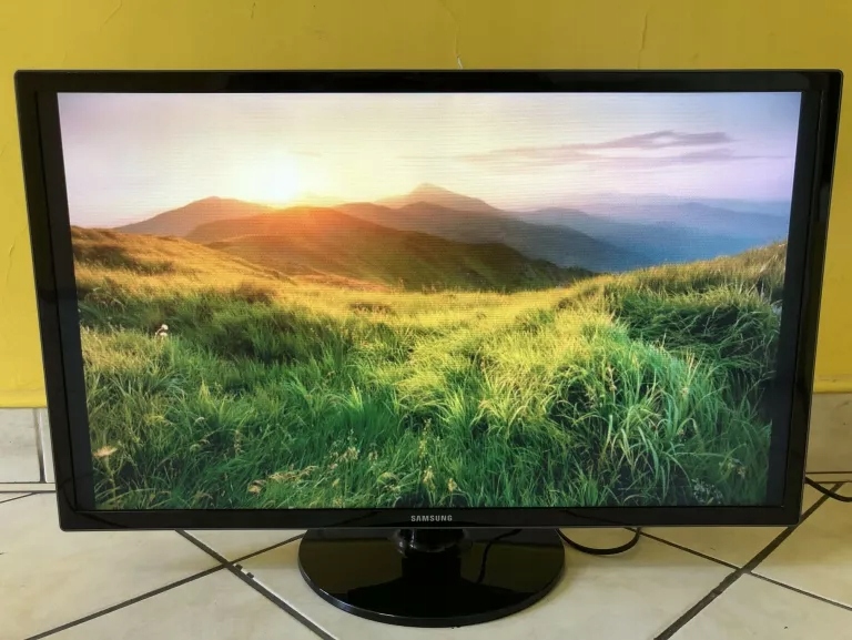 TELEWIZOR SAMSUNG UE28F4000AW. OKAZJA!!! - 12183206969 - oficjalne ...