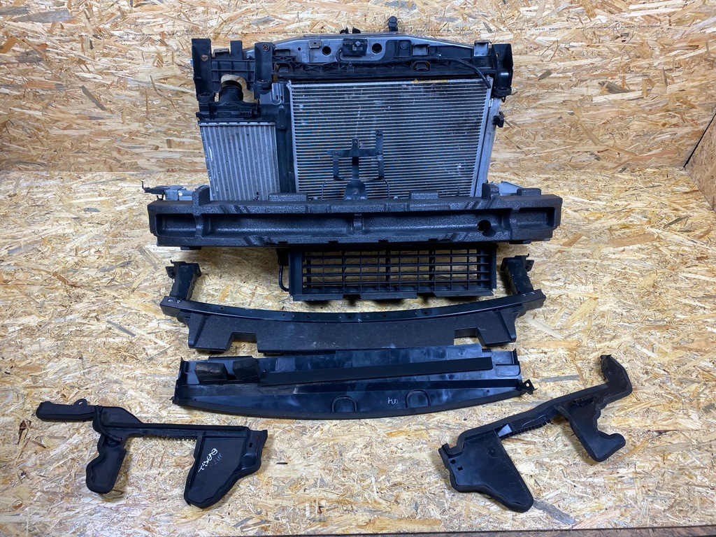 PAS PRZEDNI CHŁODNICE NISSAN QASHQAI J11 LIFT 17- - 13108668086 - oficjalne archiwum Allegro