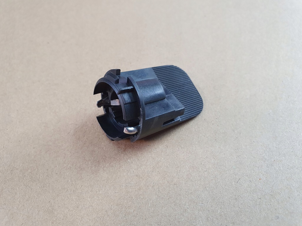 Volvo V70 Oprawka zarówki 9482288 - 9275343680 - oficjalne archiwum Allegro