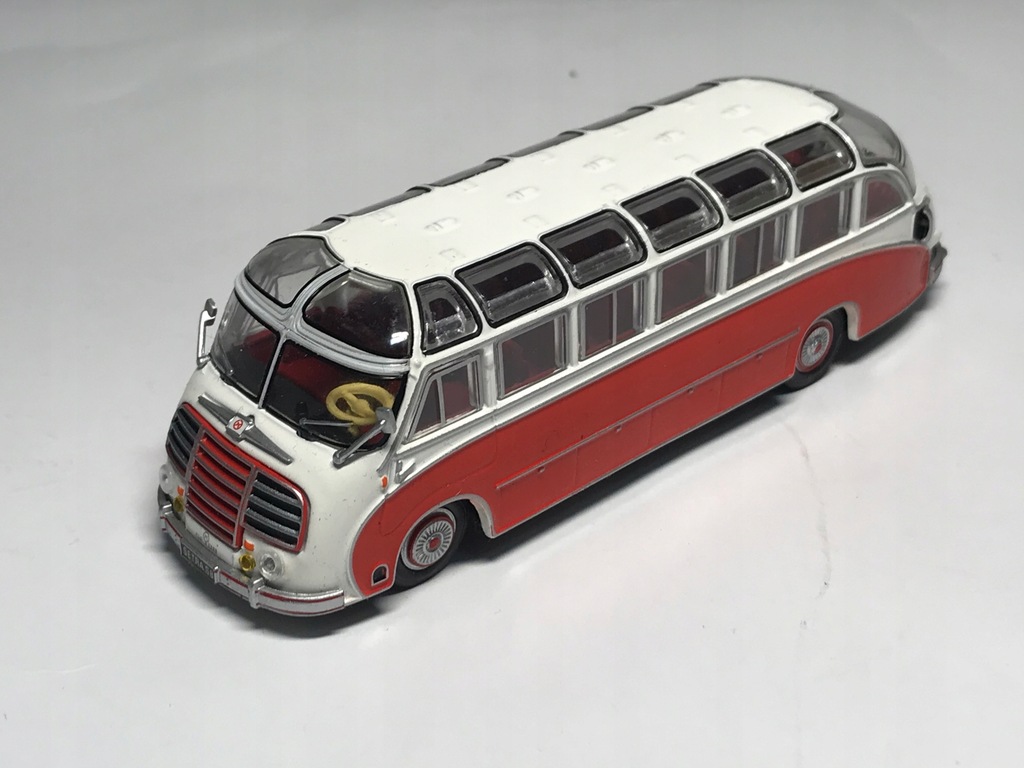 Kassbohrer Setra S8 1:72 Kultowe autobusy PRL - 11878551315 - oficjalne archiwum Allegro