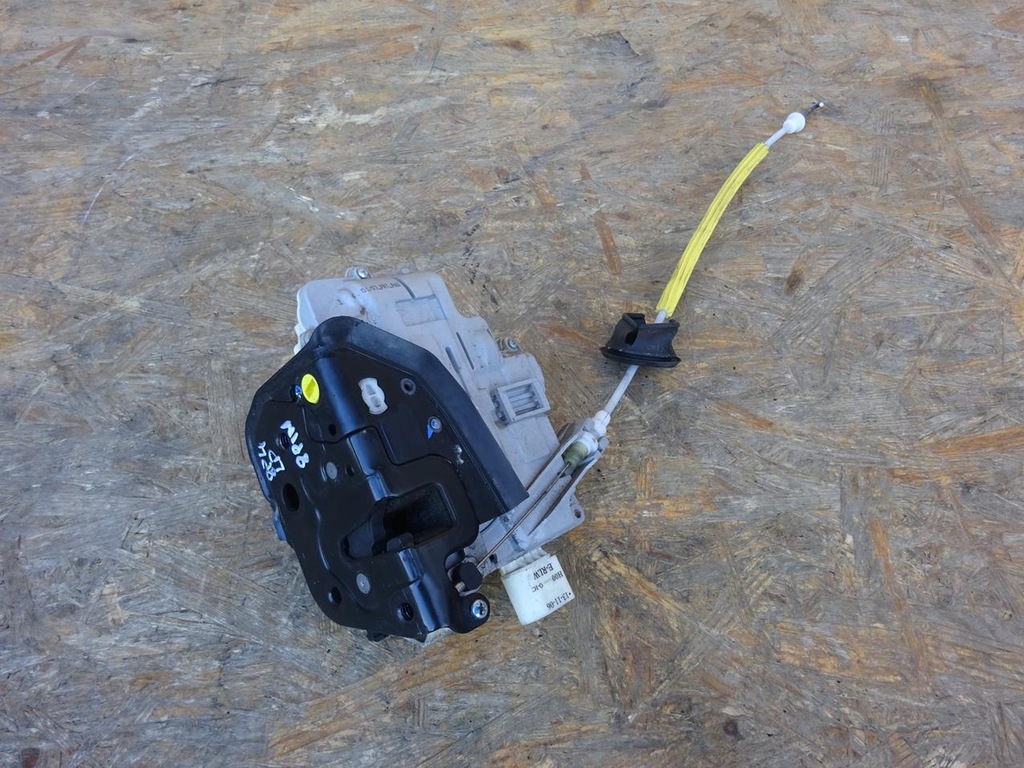 AUDI A3 8P ZAMEK DRZWI LEWY PRZÓD PRZEDNI 8 PIN - 14287302072 - oficjalne archiwum Allegro