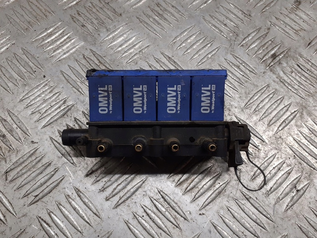 LISTWA WTRYSKOWA 67R-010199 - 13502004046 - oficjalne archiwum Allegro