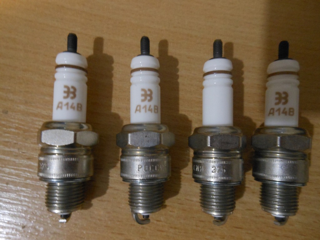 SWIECA ŚWIECE UAZ 469 UAZ 452 31512 GAZ 4SZT - 15223598310 - oficjalne archiwum Allegro