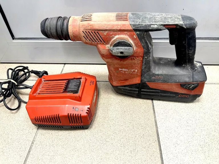 MŁOTOWIERTARKA HILTI TE30-A36 SDS PLUS 850W - 13114567131 - oficjalne ...