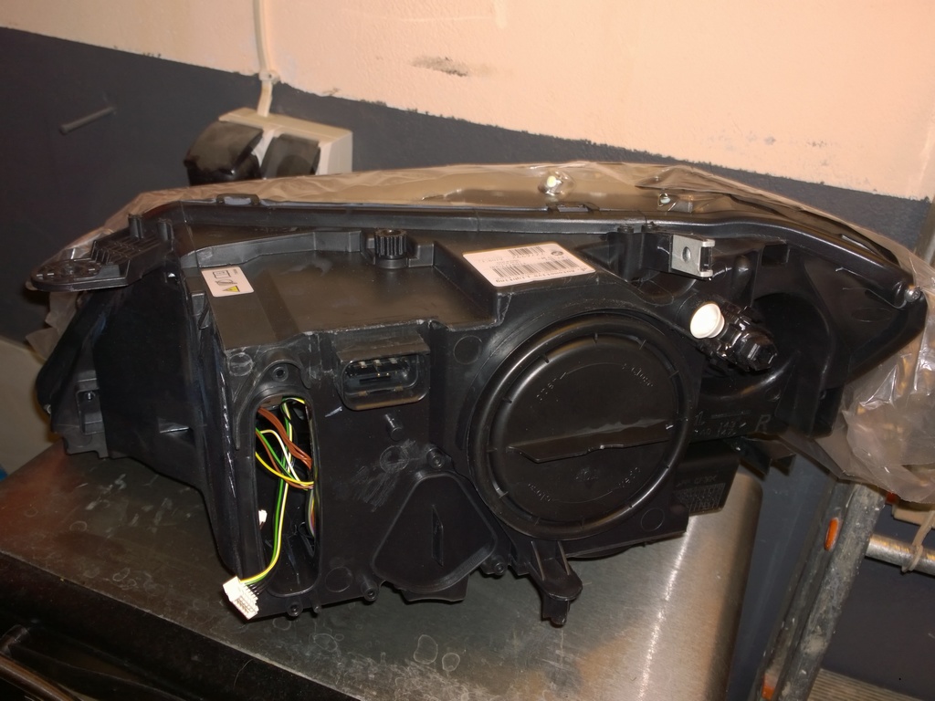 REFLEKTOR PRAWY LAMPA PRAWA DO BMW X3- 63117276992 - 8107629149 ...