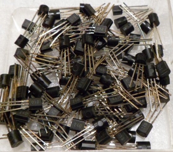 BF240 CEMI TRANZYSTOR N-P-N 430MHz AM/FM [2SZT] - 7619681412 ...