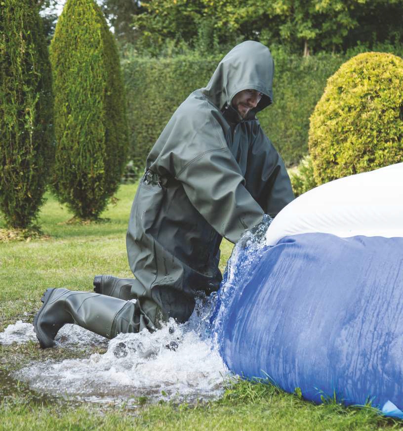Купить Водонепроницаемый костюм из ПЛАВИТЕКСа с резиновыми сапогами ...