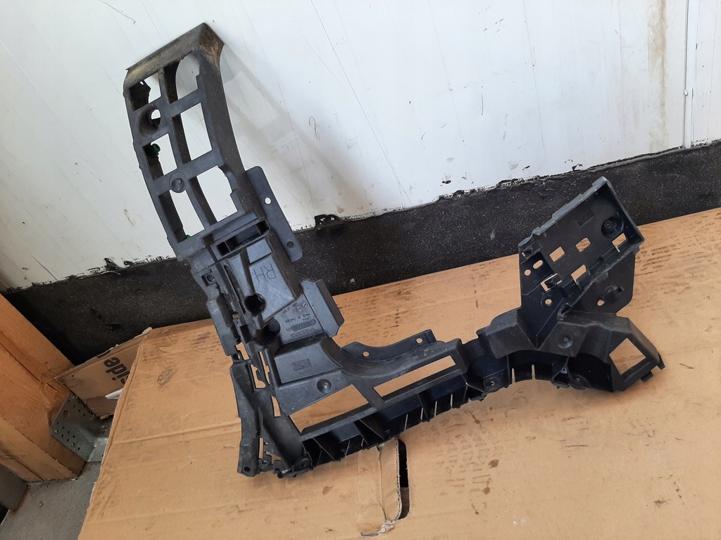 VOLVO XC90 II ŚLIZG ZDERZAKA PRAWY TYŁ 31407731 - 12082703580 ...