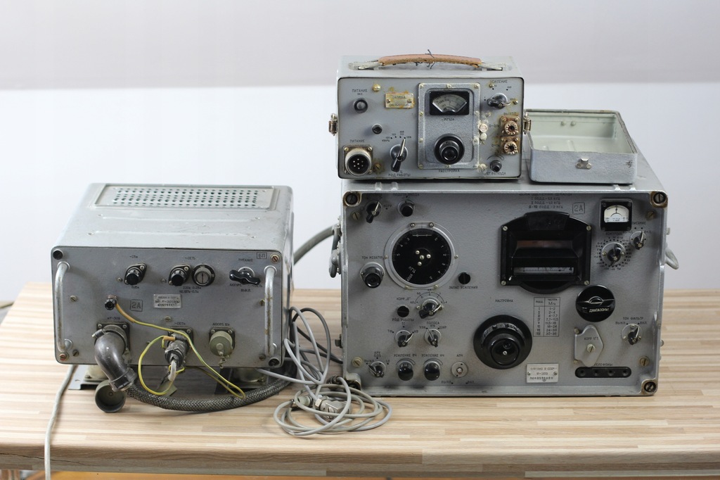 Radiostacja wojskowa R-309 , zasilacz , opis - 15215243938 - oficjalne ...