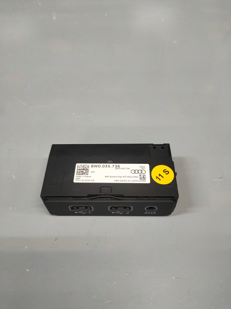 A4 B9 8W A5 F5 GNIAZDO PORT USB WEJŚCIE AUX - 13524005338 - oficjalne ...