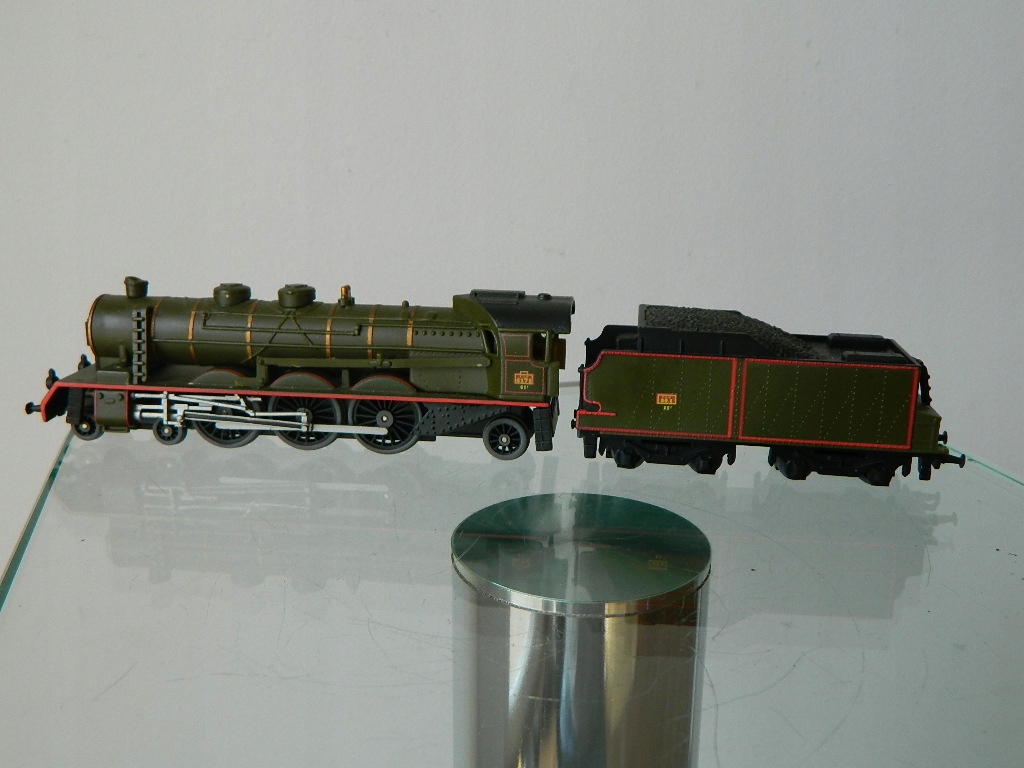 LOKOMOTYWA PACIFIC STOJĄCA - 13073208302 - oficjalne archiwum Allegro