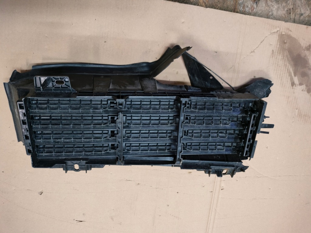 ŻALUZJA KIEROWNICA POWIETRZA DACIA SANDERO III - 12879371594 ...