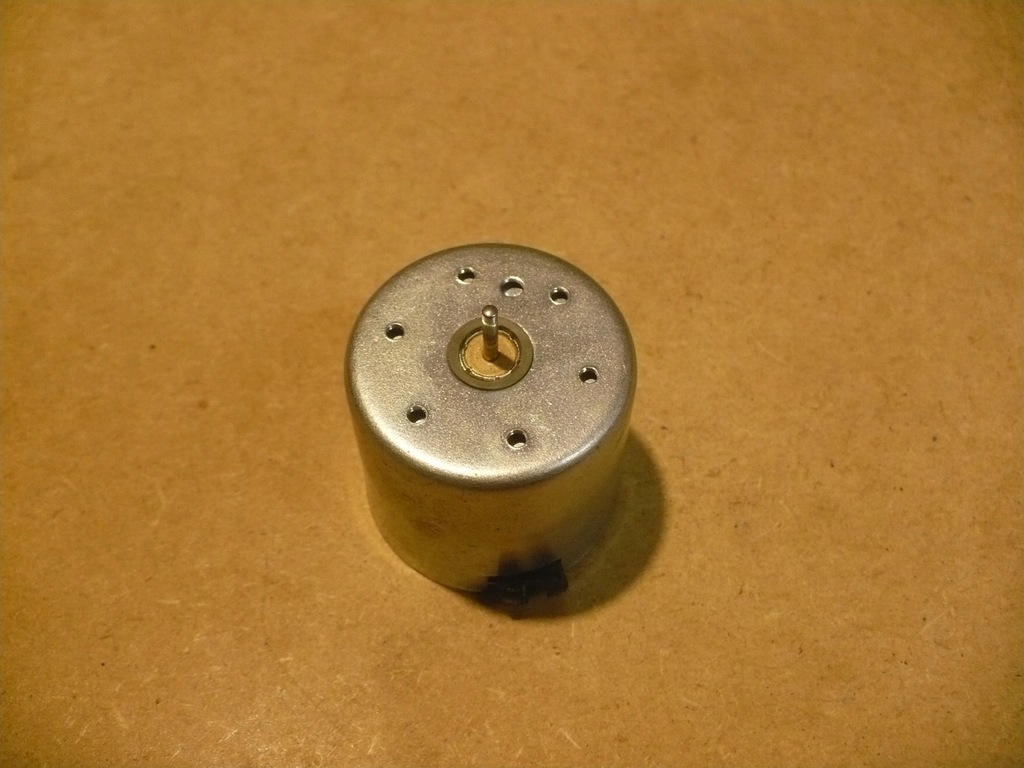 SILNIK DO MAGNETOFONÓW M 8010 9108 9115 I INNYCH PRODUKCJI UNITRA ZRK ...