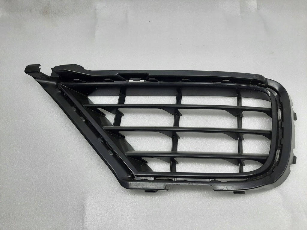 VW TOUAREG 7P6 KRATKA ZDERZAKA PRAWA 7P6853666B - 11855598618 - oficjalne archiwum Allegro