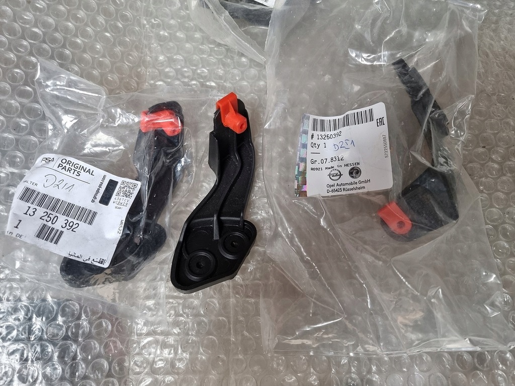 NowOrg. ŚLIZG UCHWYT ZDERZAKA TYL L/P OPEL CORSA E - 13159850531 ...