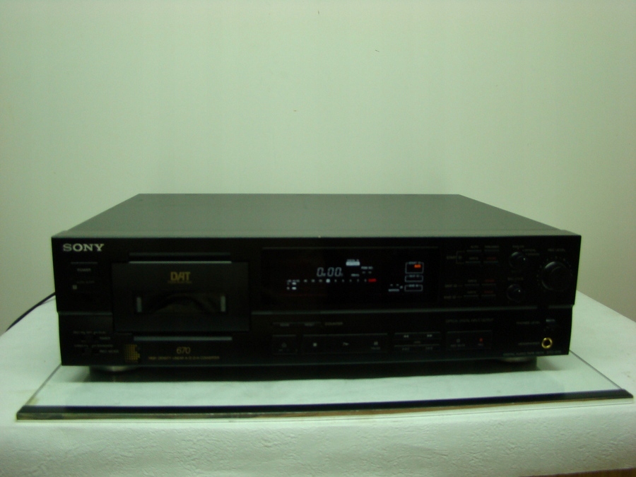 MAGNETOFON KASETOWY DAT - SONY DTC-670 - 11327056853 - oficjalne archiwum Allegro