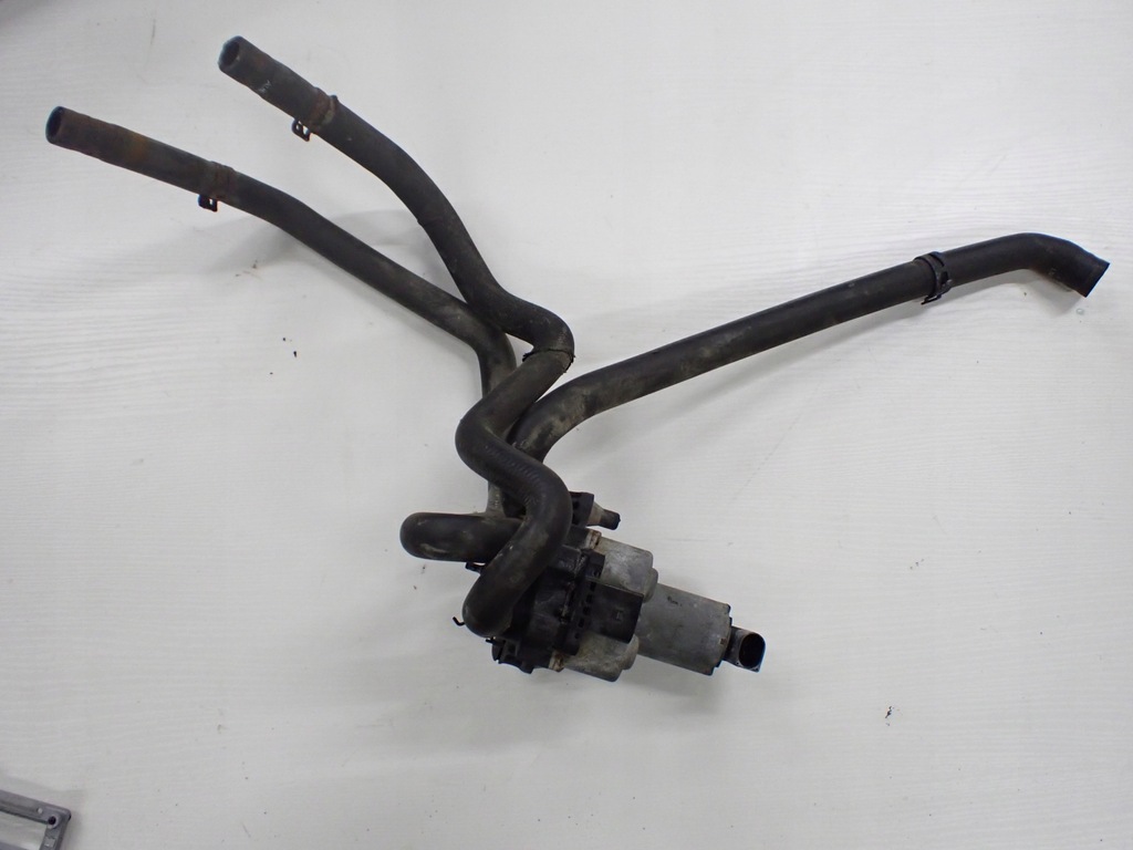 Mercedes-Benz OE A2208300284 elektrozawór wody - 13179397869 ...