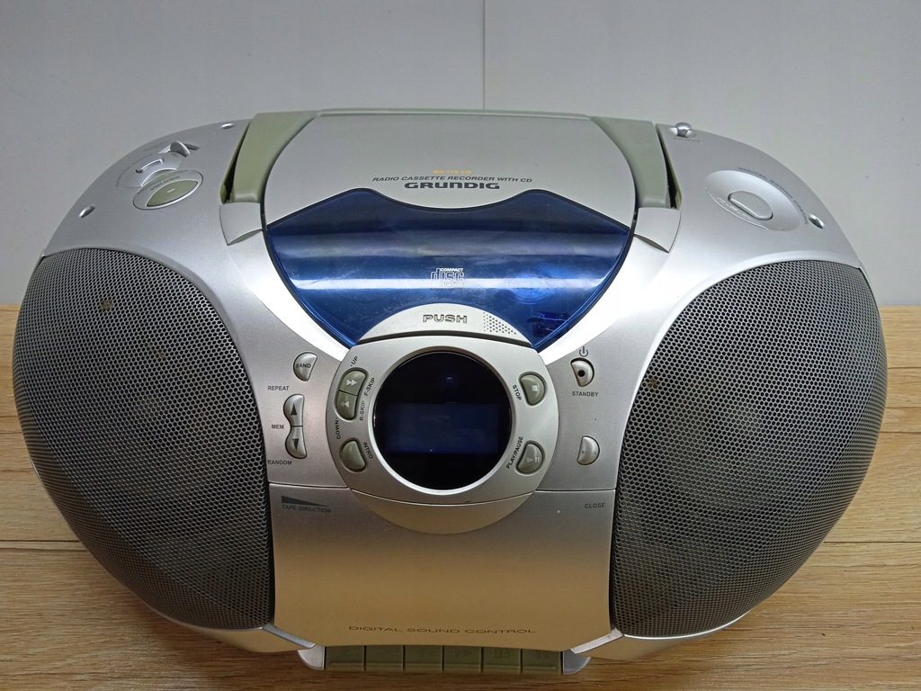 RADIO GRUNDIG BOOMBOX CD AUDIO FM/AM KASETA - 12346322213 - oficjalne archiwum Allegro