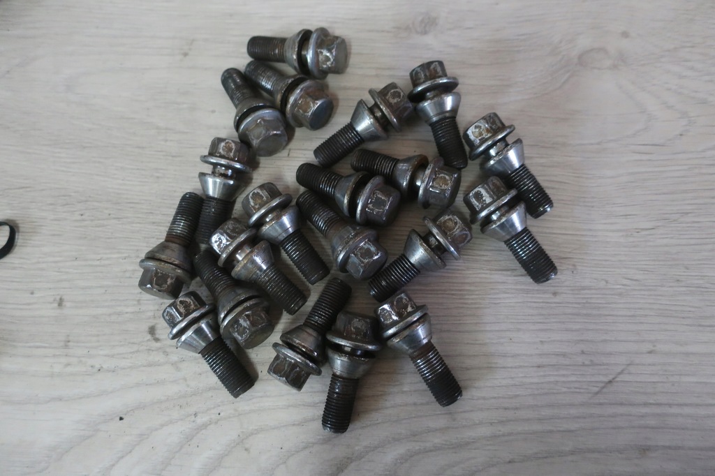 VOLVO V70 S60 XC70 XC70 ŚRUBY DO ALUFELG KOŁA 00- - 13184115560 ...