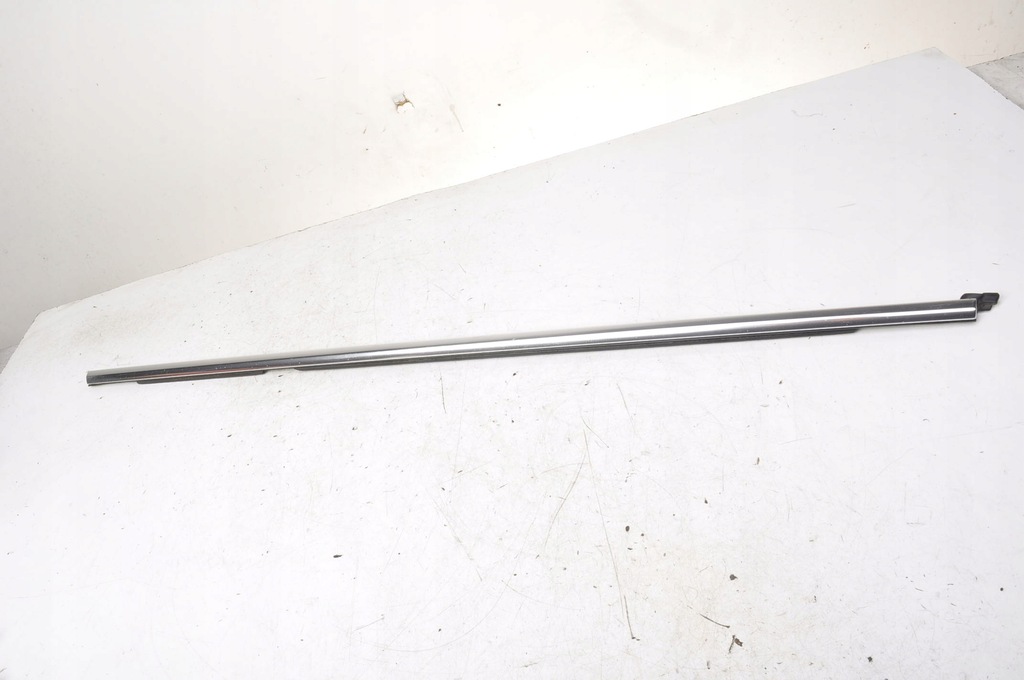 VOLVO XC90 II LISTWA PRZYSZYBOWA ZGARNIAJĄCA LEWA TYLNA LEWY TYŁ ...