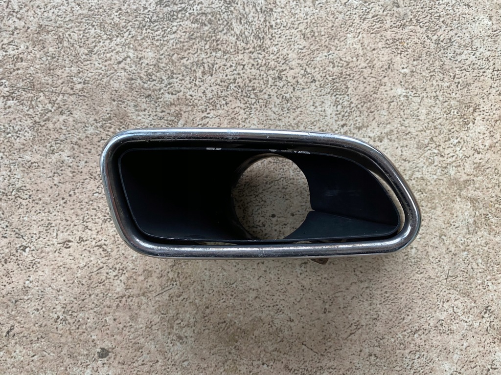 Mercedes 1714901227 Końcówka Wydechu Prawa CLA 117 - 10095968998 ...