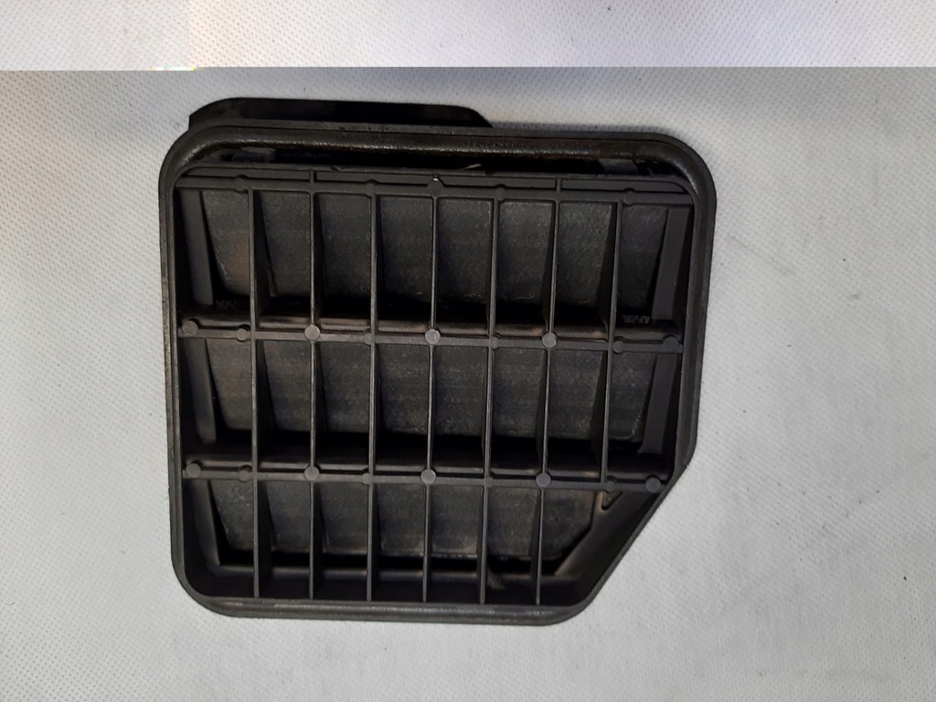 Kratka wentylacyjna bagażnika LEWA VW 1K0819465B - 12936663624 ...