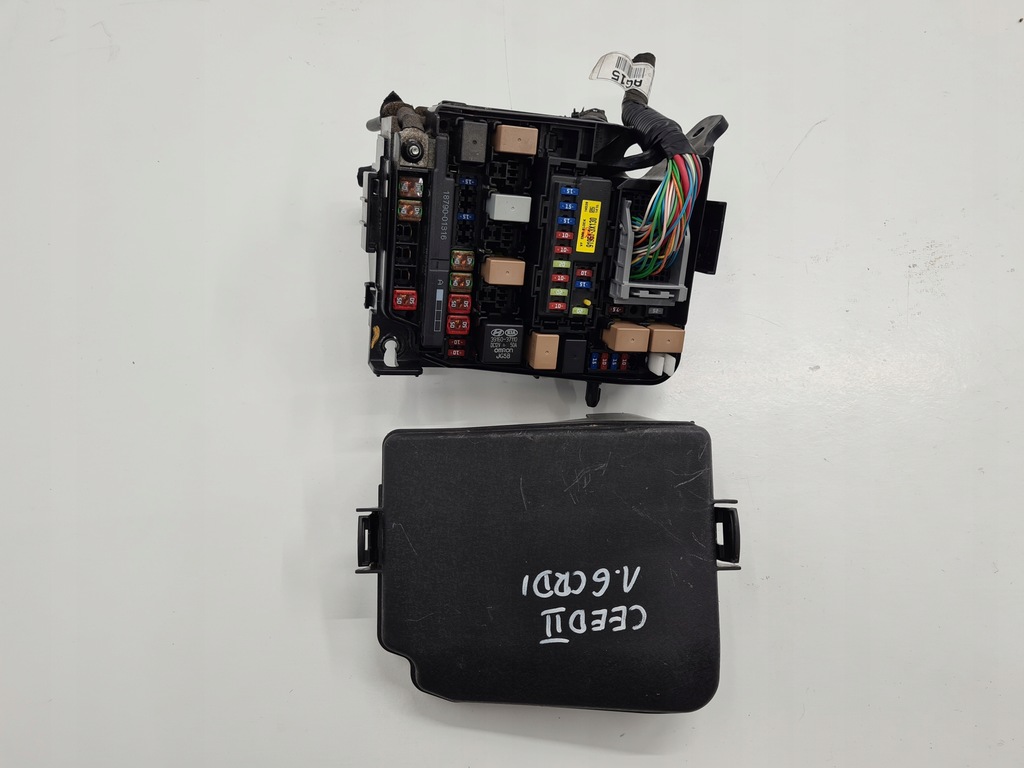 KIA CEED II SKRZYNKA BEZPIECZNIKÓW 91240-A2475 - 13825091274 ...