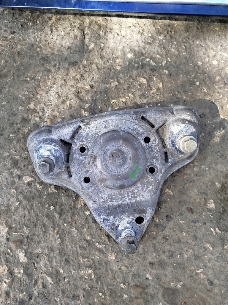 MOCOWANIE WACHACZY GÓRNYCH AMORTYZATORA VW PASSAT B5 FL A4 B5 ...