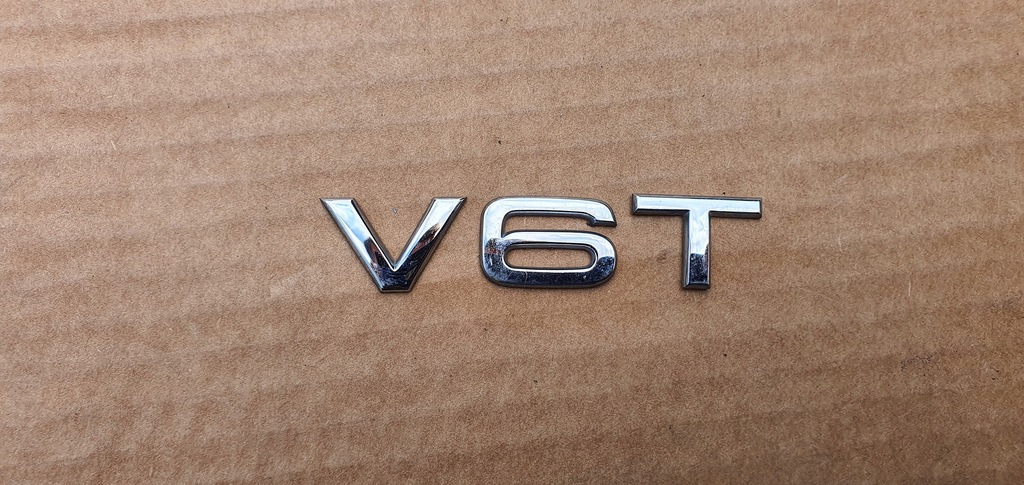 AUDI S4 A4 B8 EMBLEMAT LOGO ZNACZEK V6T NA BŁOTNIK - 9852690489 ...