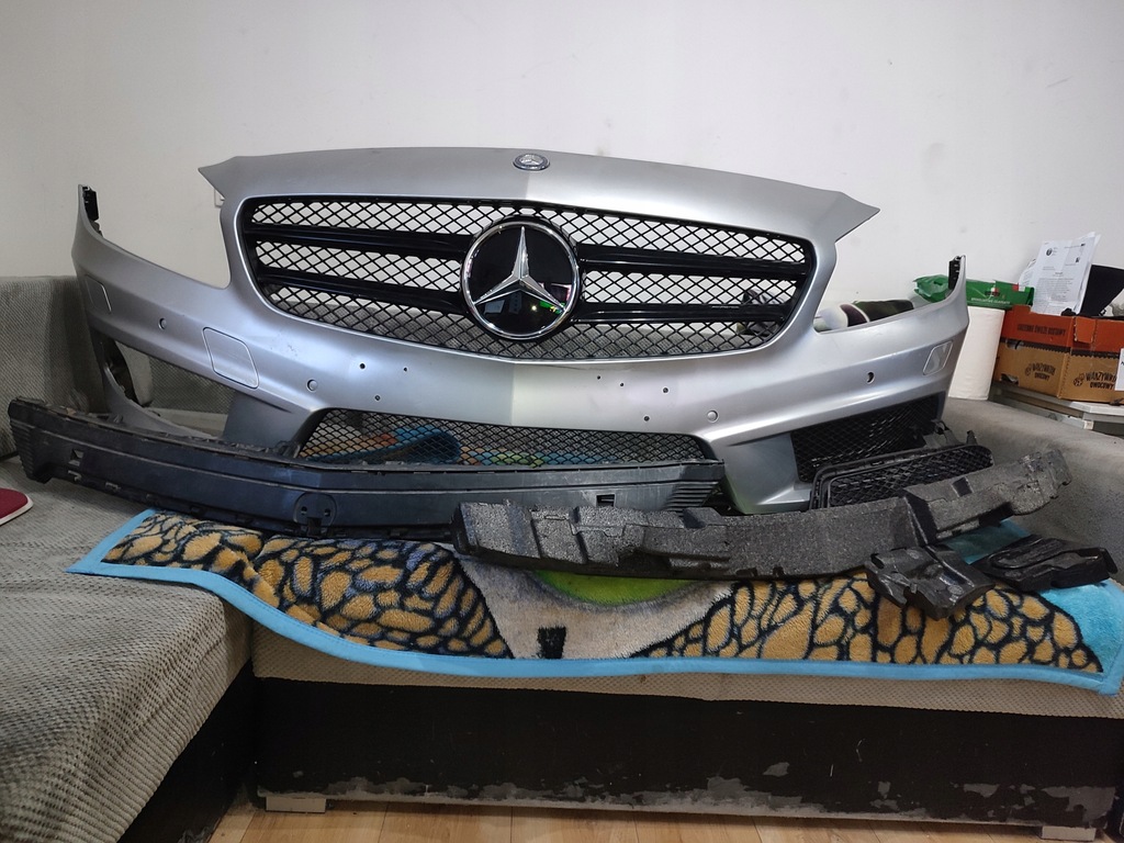 zderzak kompletny przedlift A1768851825 W176 A-klasa A45 AMG AERO ...