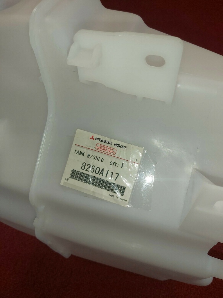 Mitsubishi Lancer OE 8260A117 zbiornik płynu do spryskiwaczy ...