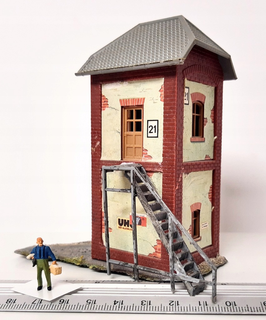 Nastawnia kolejowa (I) - SKALA H0 1:87 - 12975693605 - oficjalne archiwum Allegro