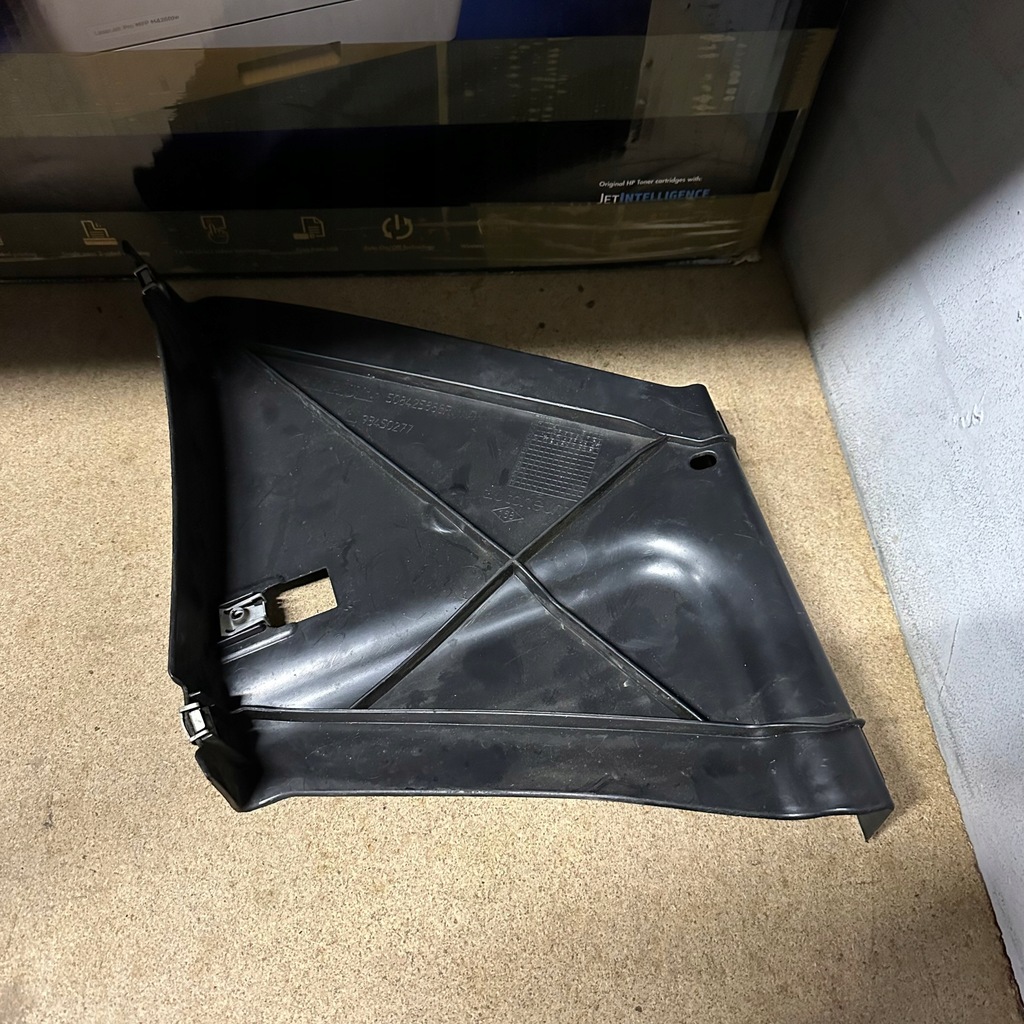 RENAULT TRAFIC III PRAWA OSŁONA SILNIKA 508425888R - 13487578130 ...