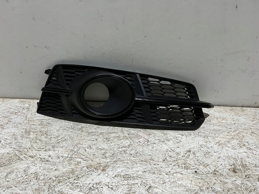 Kratka Prawa Audi A6 Lift S Line 4G0807682 - 13005993338 - oficjalne ...