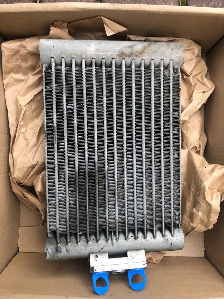 Chłodnica oleju BMW F20 F30 N55 N55B30 7618360 - 13365122467 ...