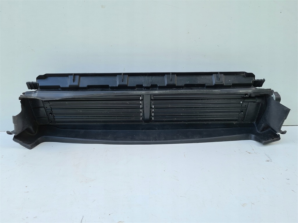 VOLVO XC60 II żaluzja wlot kierownica powietrza - 11048098569 ...