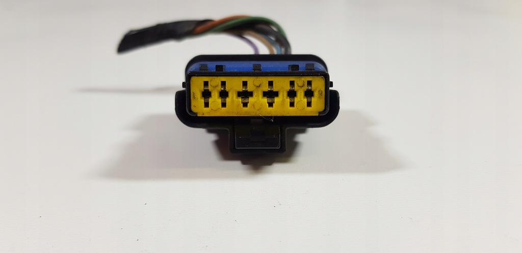 KOSTKA WTYCZKA WTYK LAMPY RENAULT CLIO III 3 - 10802285284 - oficjalne archiwum Allegro