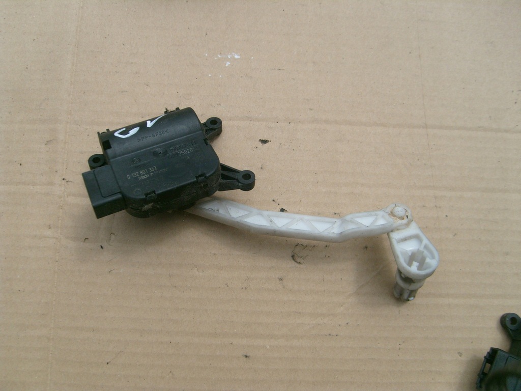 Golf V silniczek dmuchawy nagrzewnicy 0132801363 - 12661229666 ...