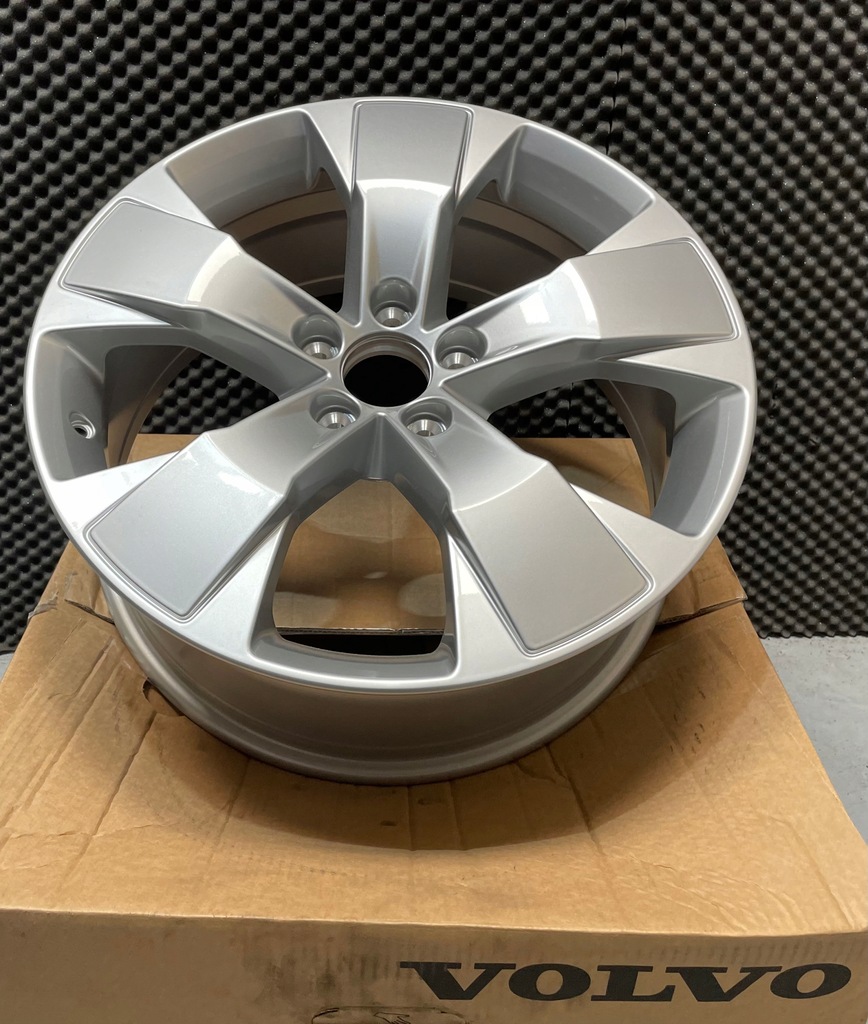 Volvo xc40 felga 7,5Jx18H2 et 50,5 - 13481784748 - oficjalne archiwum ...