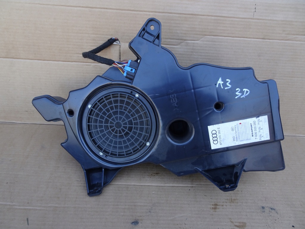 AUDI A3 8P GŁOŚNIK SUBWOOFER BLAUPUNKT 3d - 9339252846 - oficjalne archiwum Allegro