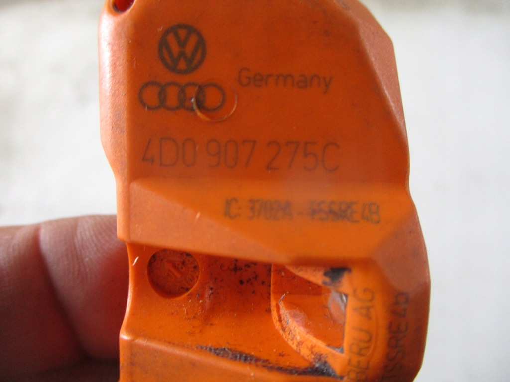 AUDI A8 D3 3,7 V8 CZUJNIK CIŚNIENIA OPON - 12697559114 - oficjalne ...