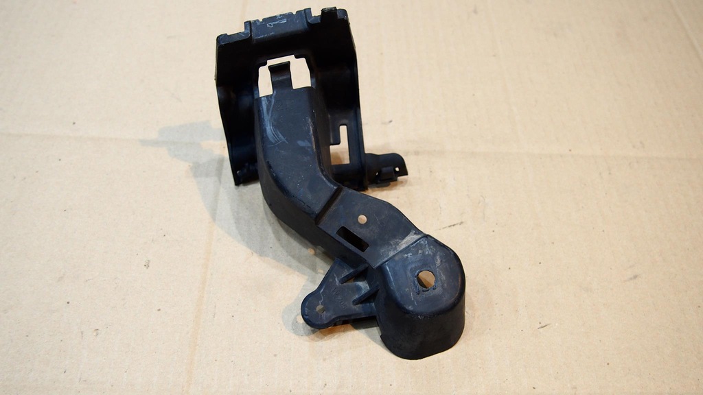 Ślizg zderzaka tył prawy A2058850414 MERCEDES W205 - 6802037494 ...