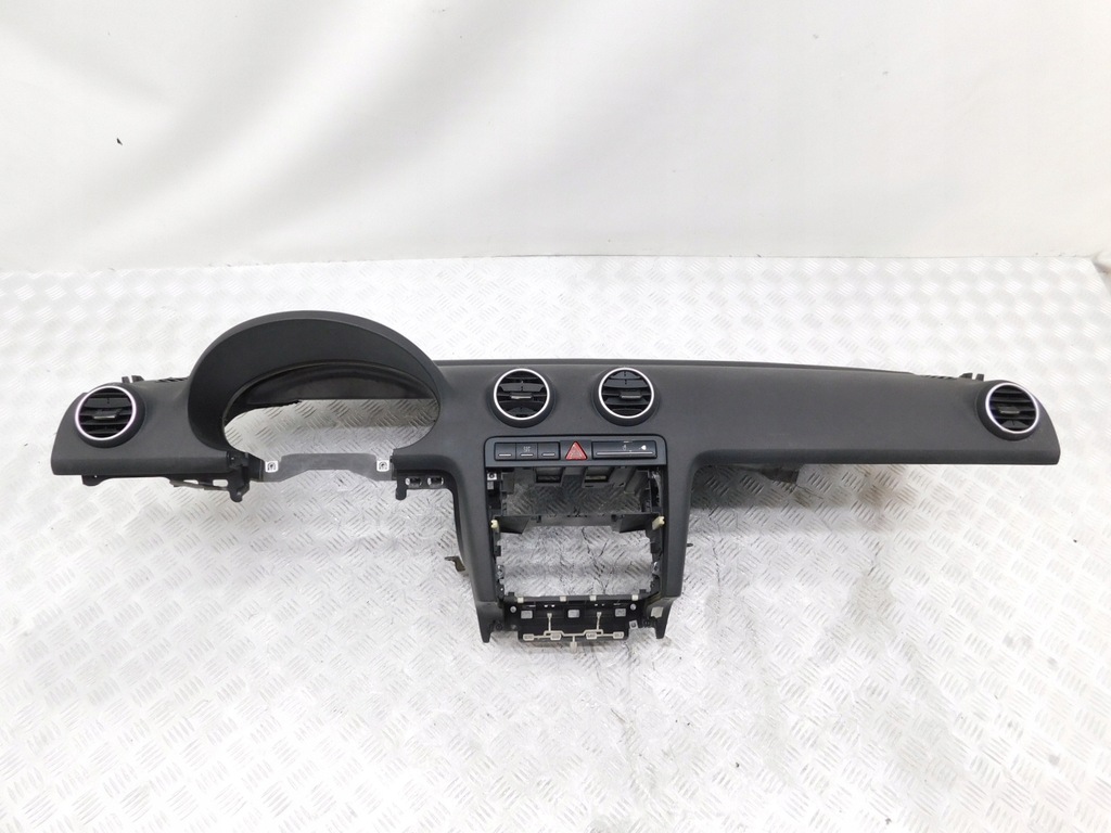 DESKA ROZDZIELCZA - AUDI A3 8P lift 03-12 - 13241472974 - oficjalne archiwum Allegro